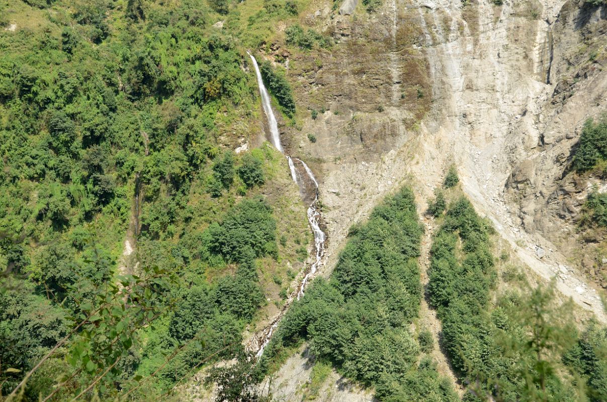 14 Small Waterfall Near The Bottom Of The Long Descent From Tadapani To ...