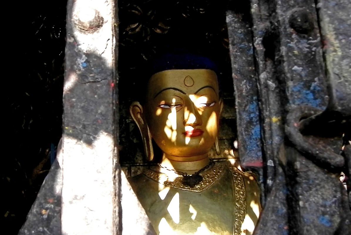Kathmandu Swayambhunath 22 Akshobhya East Dhyani Buddha Statue Behind ...